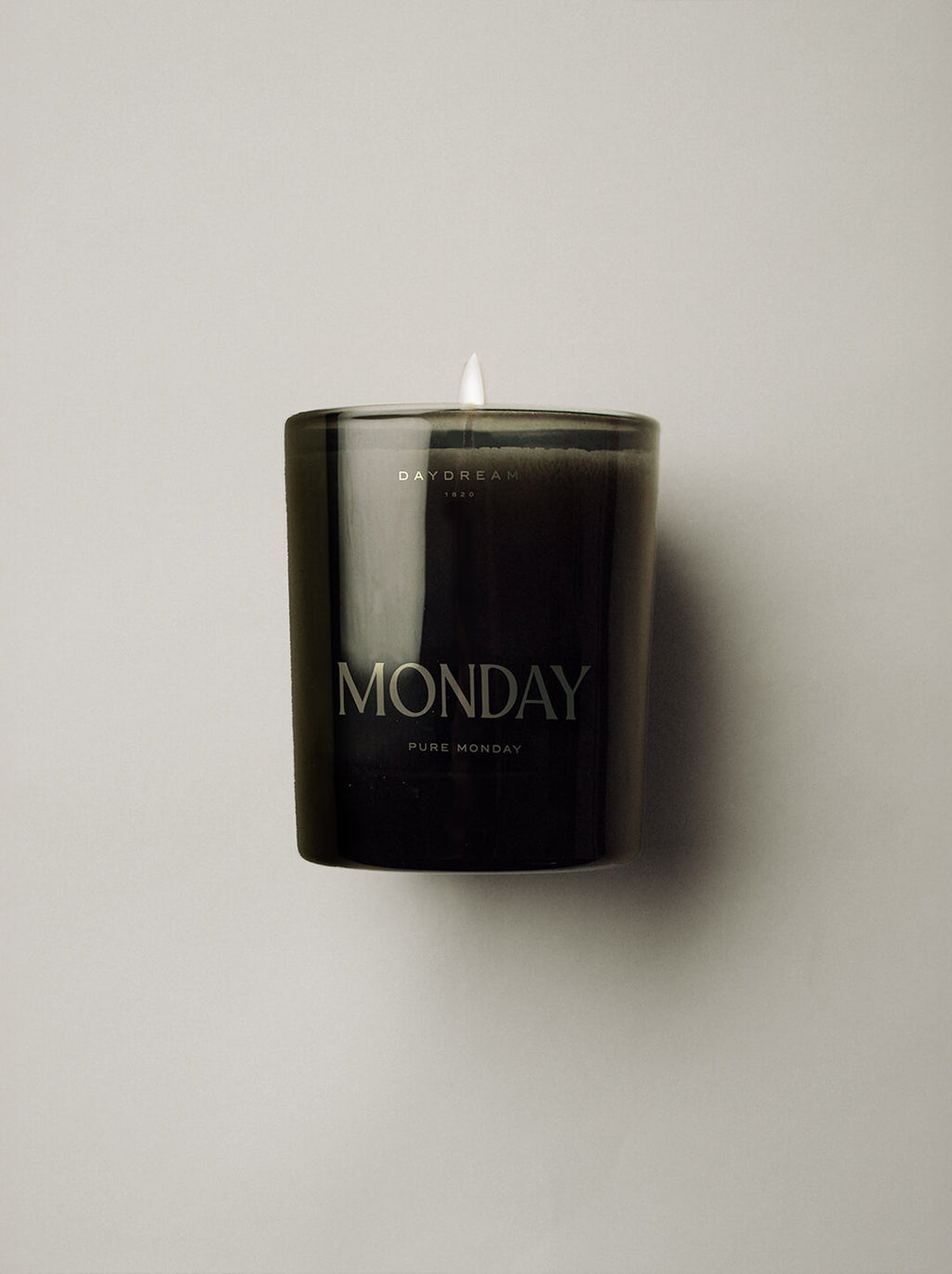 Scented candle Monday - Pure Monday - Iris and Peppermint – Daydream 1820